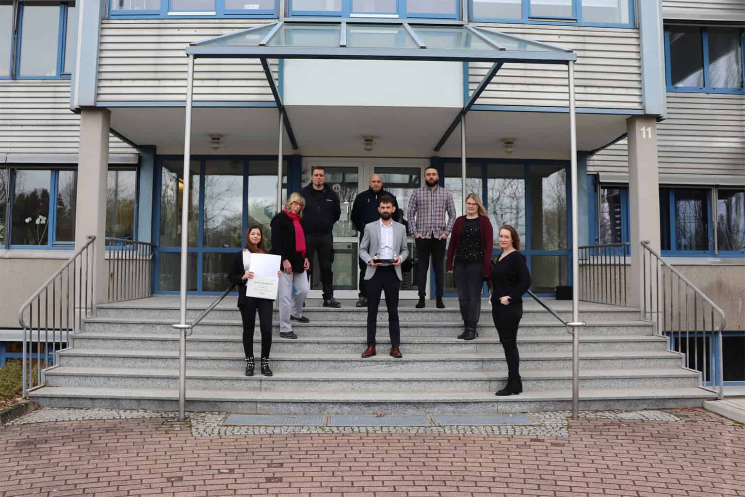 Outstanding performance in 2021: Petro Rabigh honors V-LINE EUROPE with ...