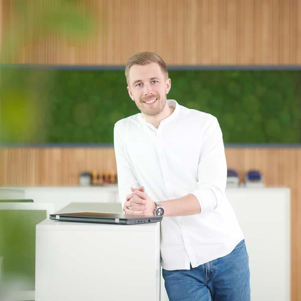 Apprenticeship - V-LINE GROUP