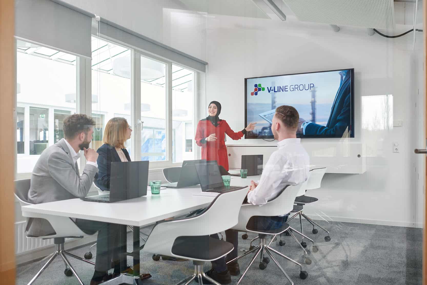 Careers - V-LINE GROUP